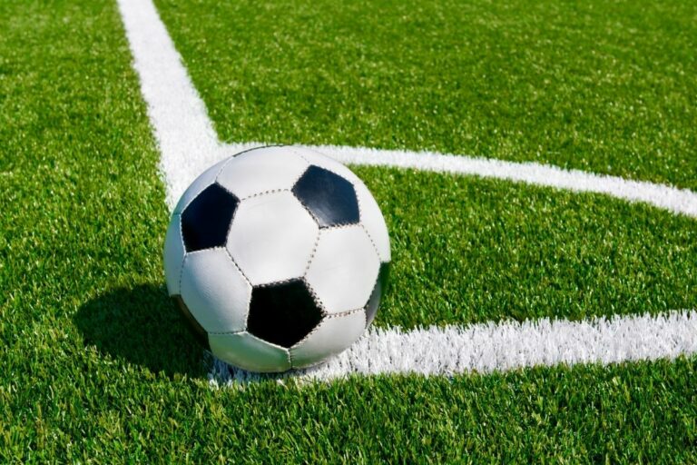 Corner Kicks In Soccer: Everything You Need To Know - The Whistle Line