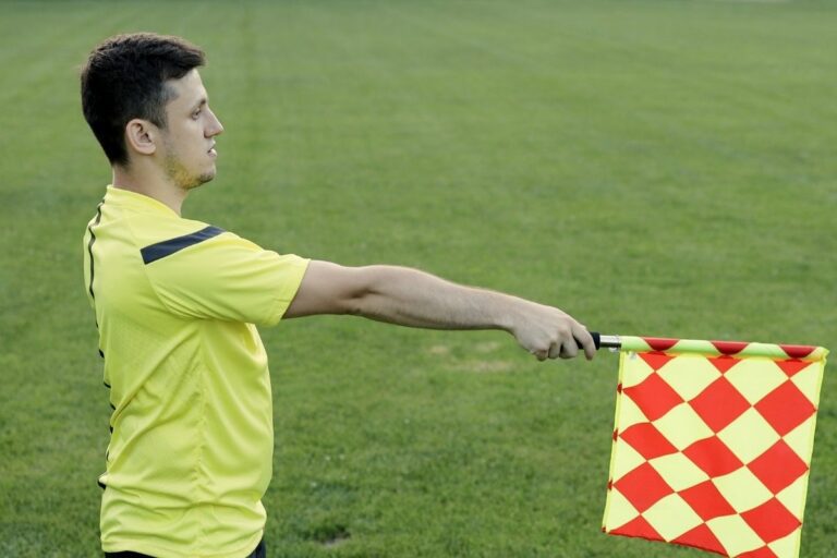 The Duties Of A Soccer Linesman - The Whistle Line